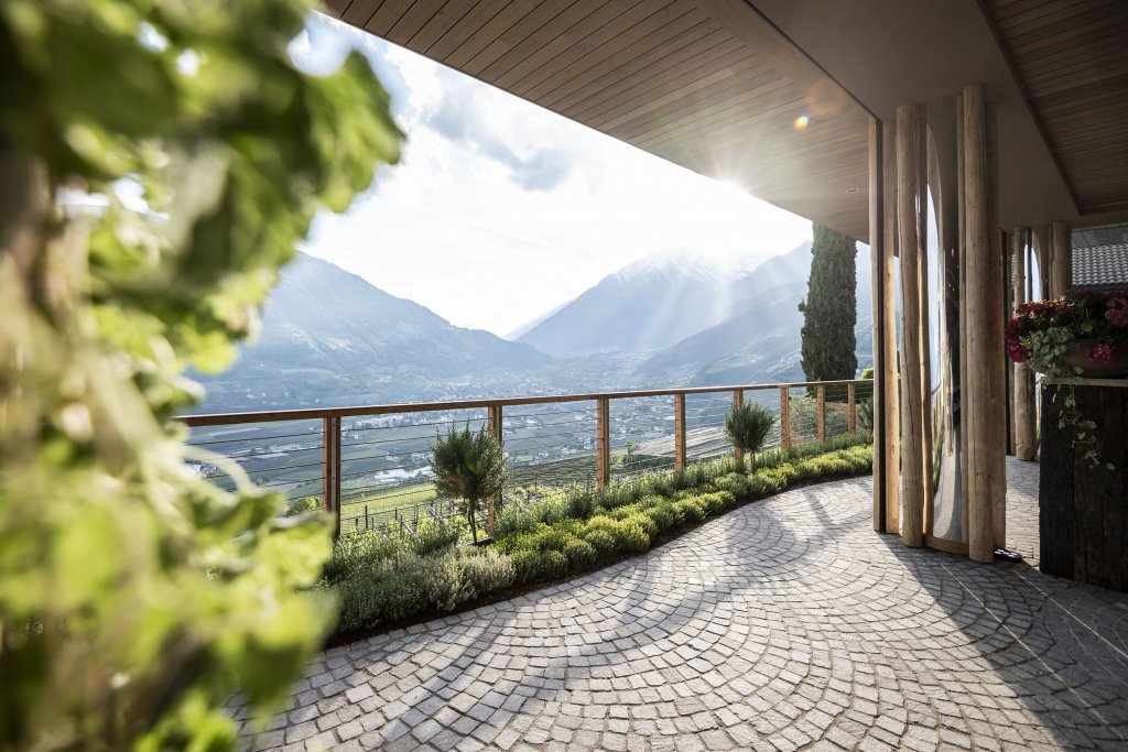 Il vostro hotel wellness 5 stelle a Merano, Alto Adige - SPA & Relax ...